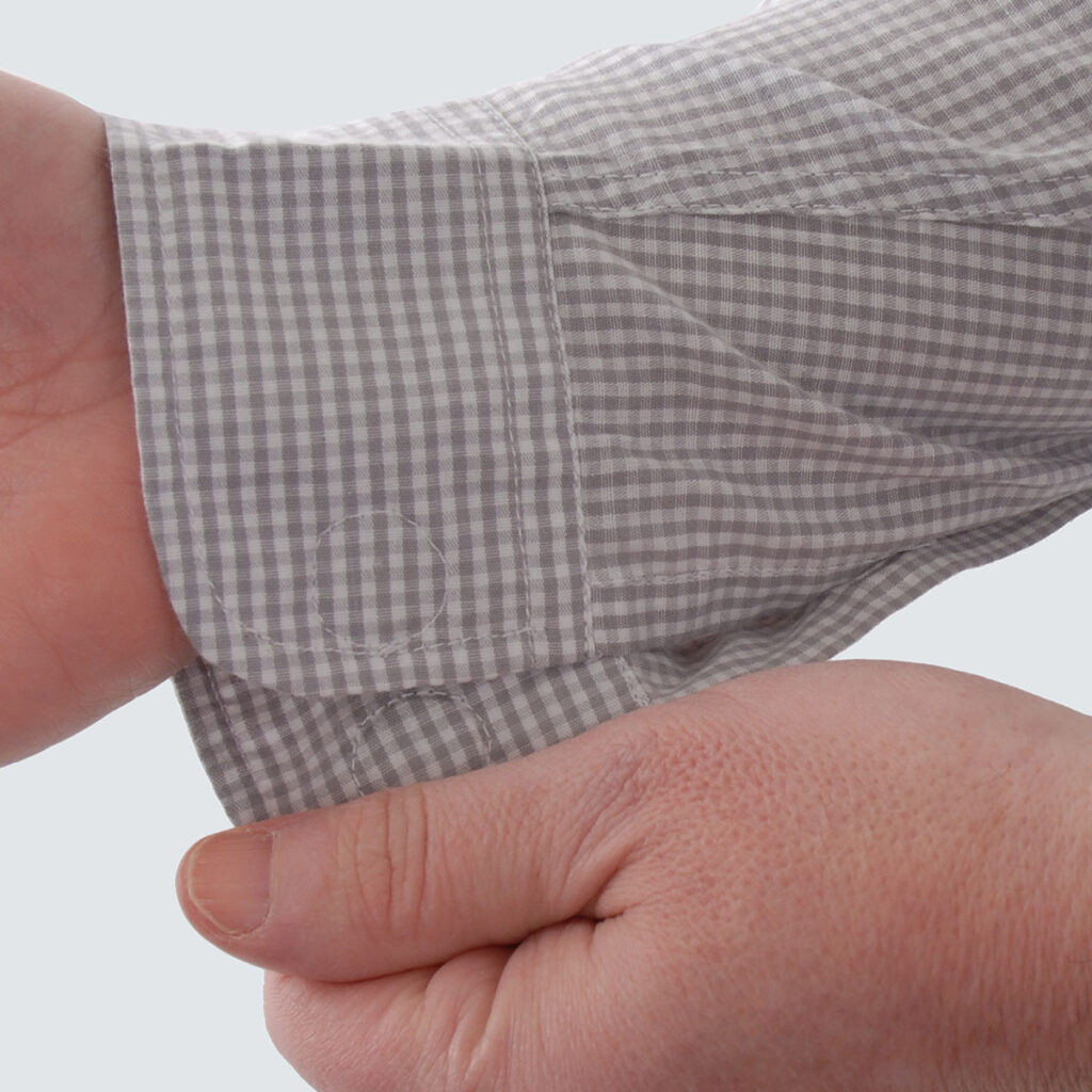 Men’s Magnetic Easy-Fastening Shirt by Evelyn & Wood – Adaptawear